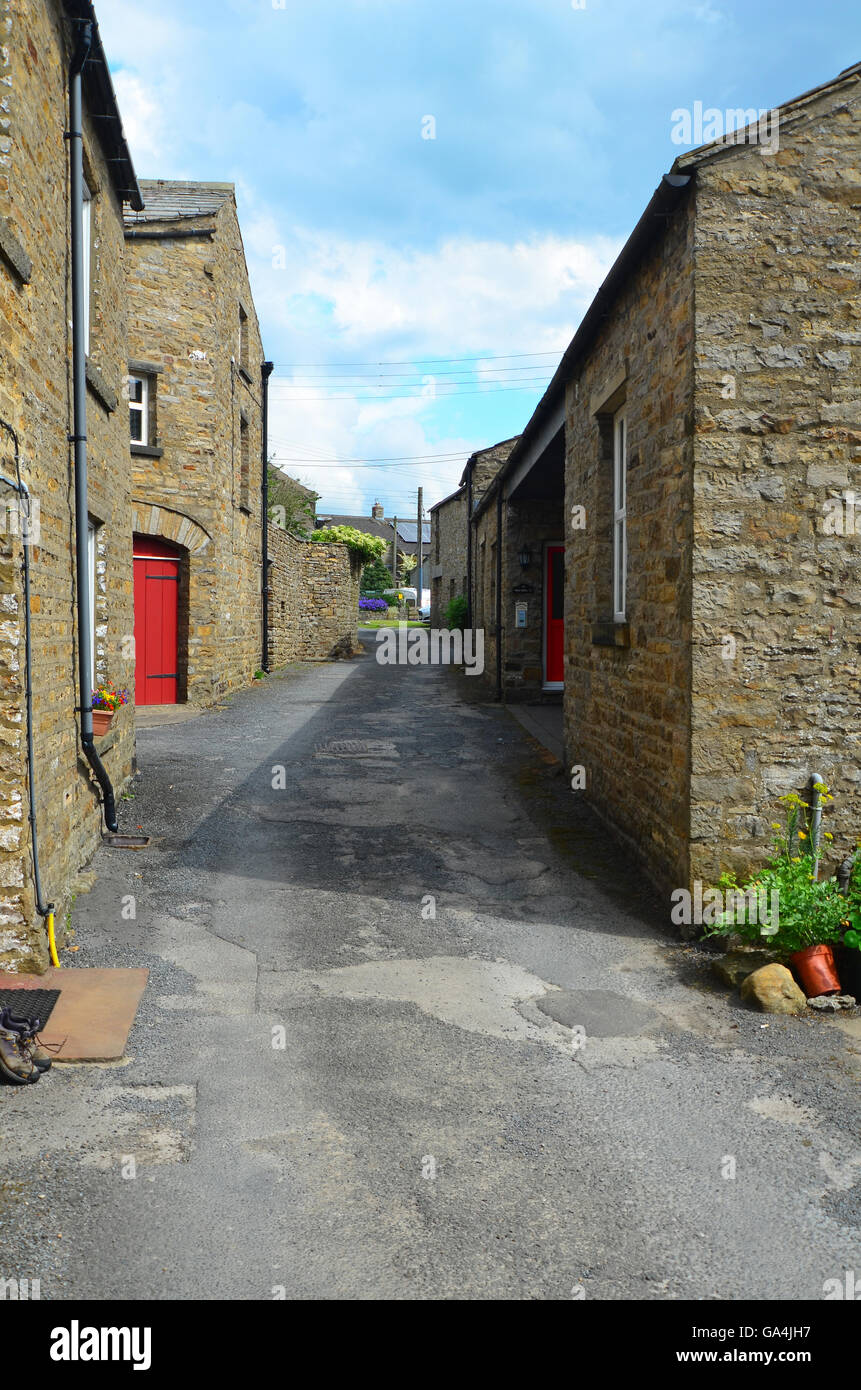 Askrigg North Yorkshire, used as the fictional village of Darrowby in ...