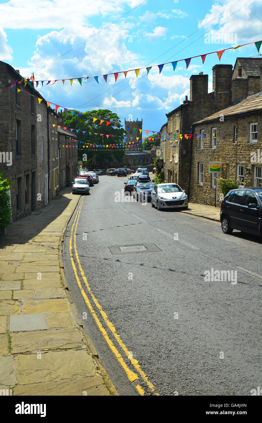 Askrigg North Yorkshire, used as the fictional village of Darrowby in ...