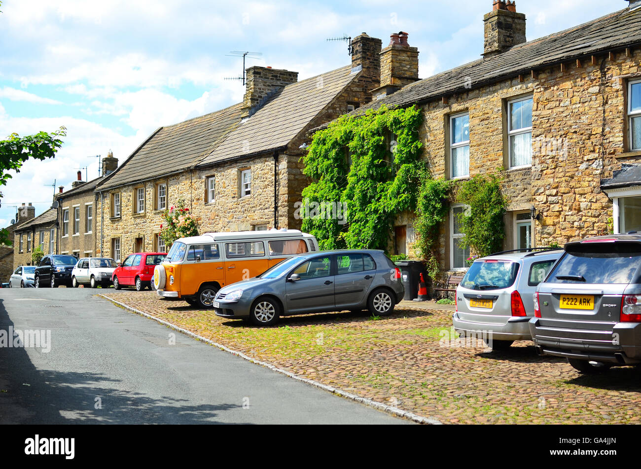 Darrowby hi-res stock photography and images - Alamy