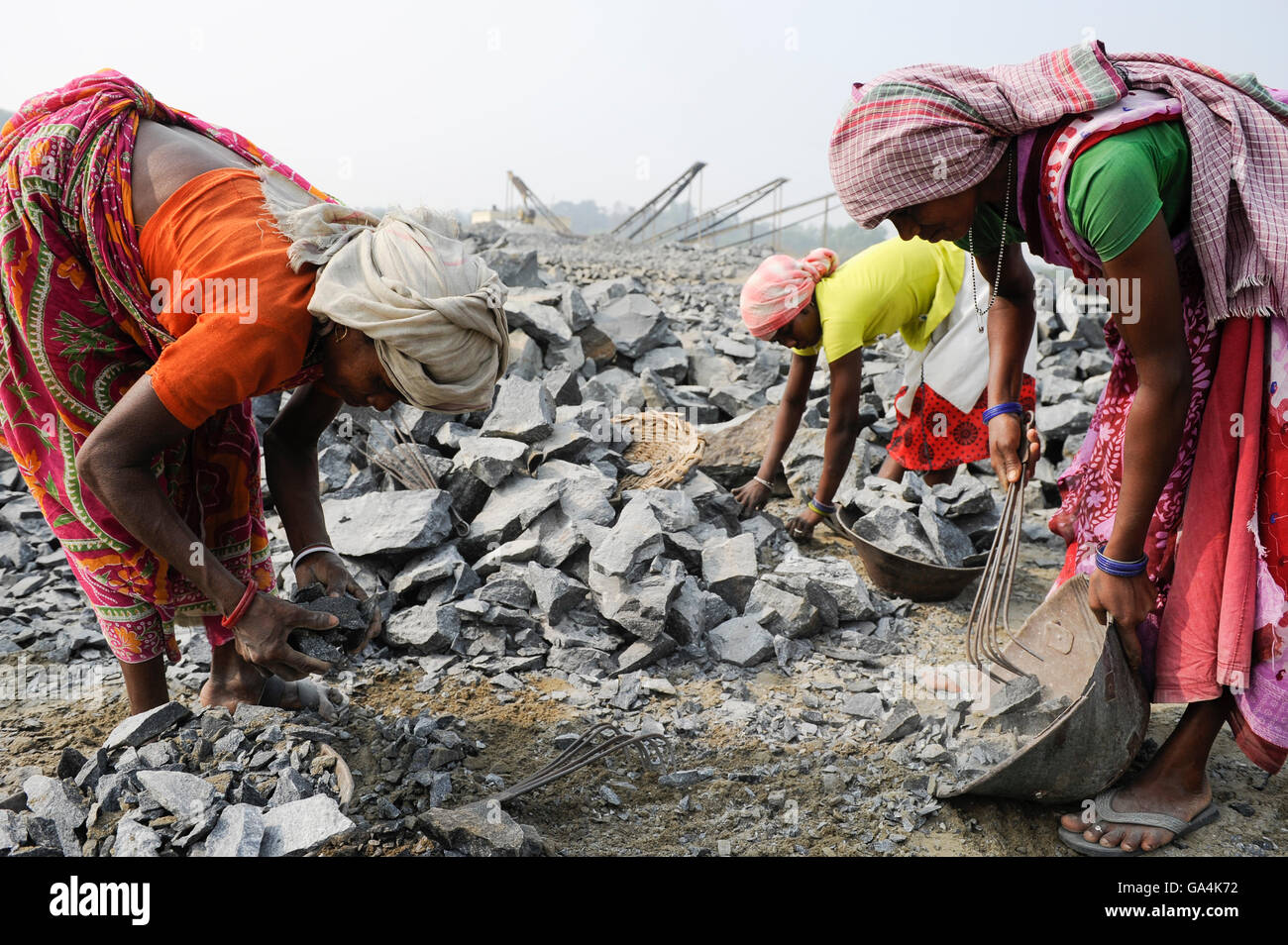 Stone quarry india hi-res stock photography and images - Alamy