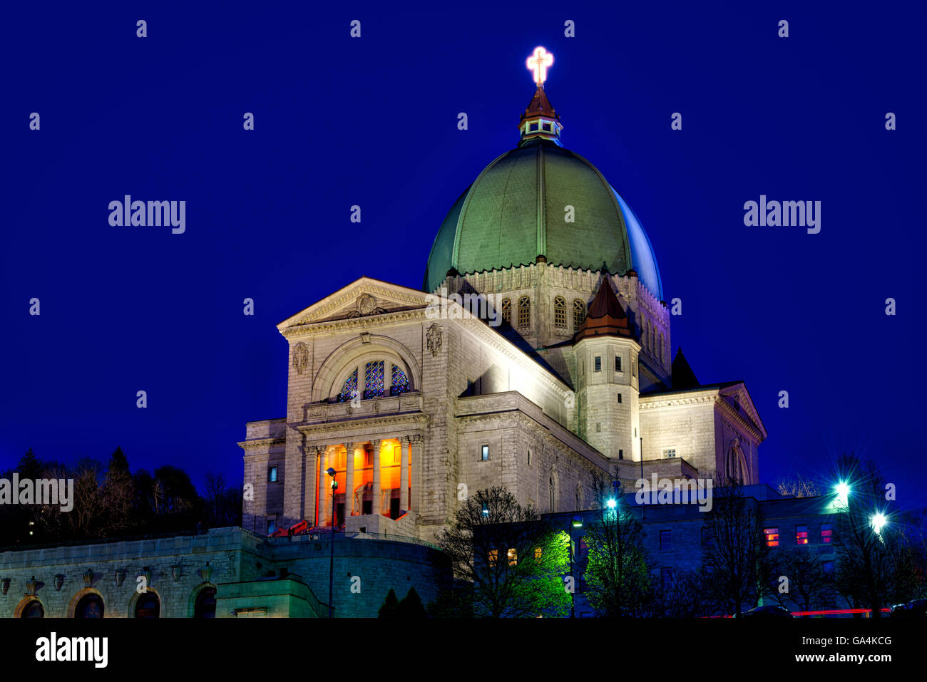 Oratory of st joseph hi-res stock photography and images - Alamy