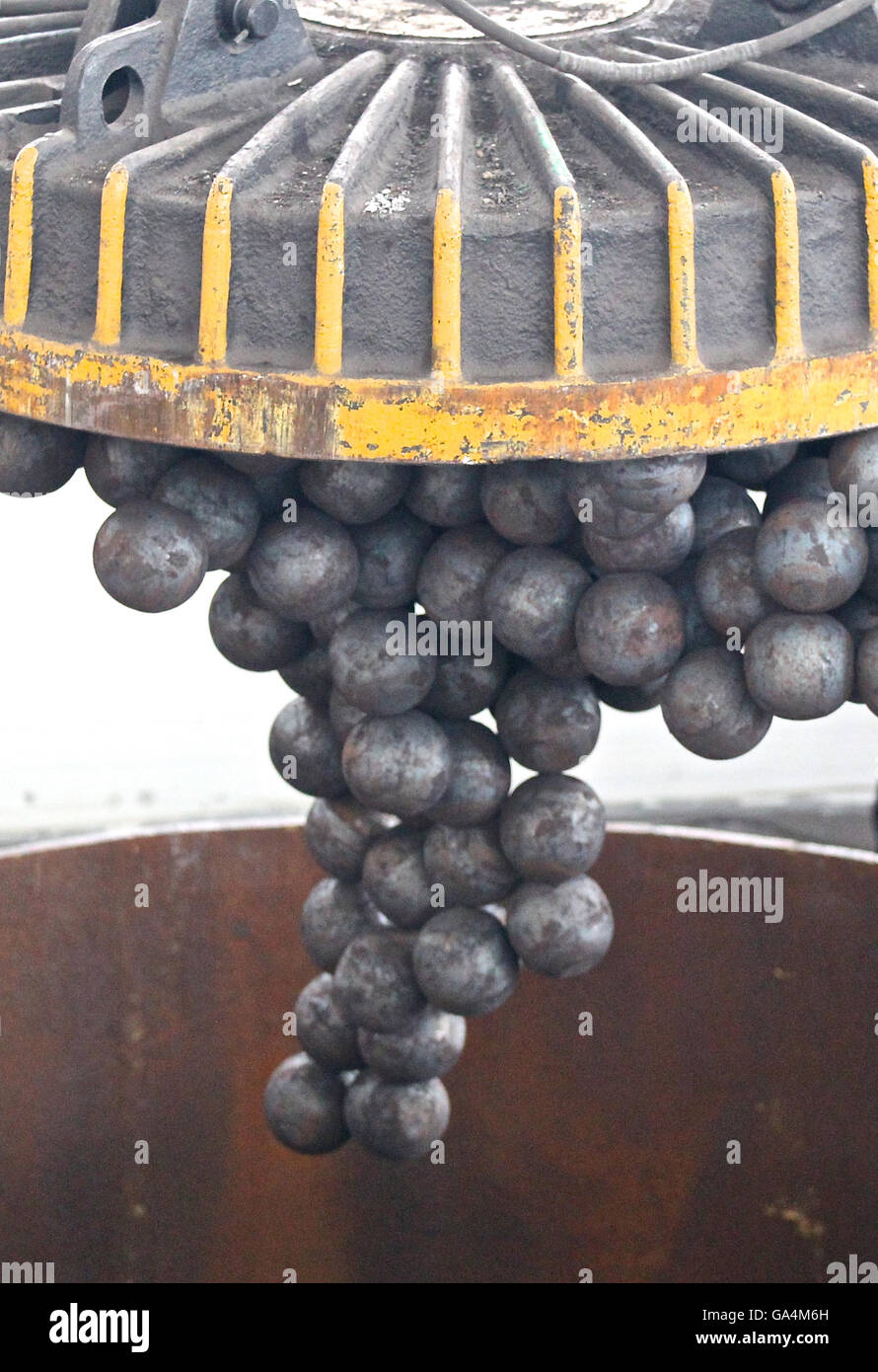 Magnet Balls High Resolution Stock Photography and Images - Alamy