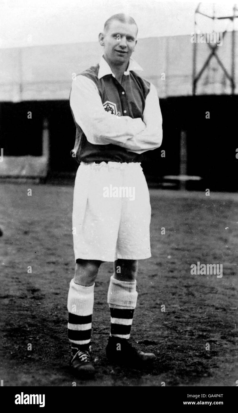 Cliff bastin hi-res stock photography and images - Alamy