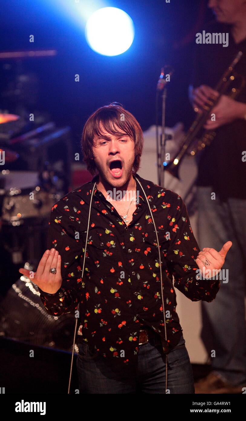 Tom Meighan, lead singer of Kasabian in concert during an exclusive ...