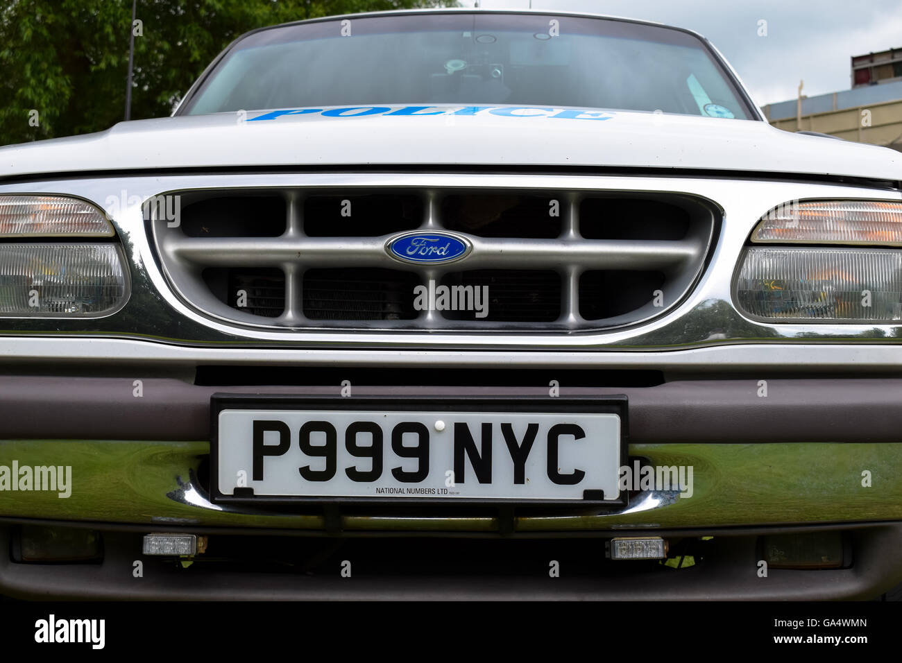 Registration 999 of police emergency vehicle Stock Photo - Alamy