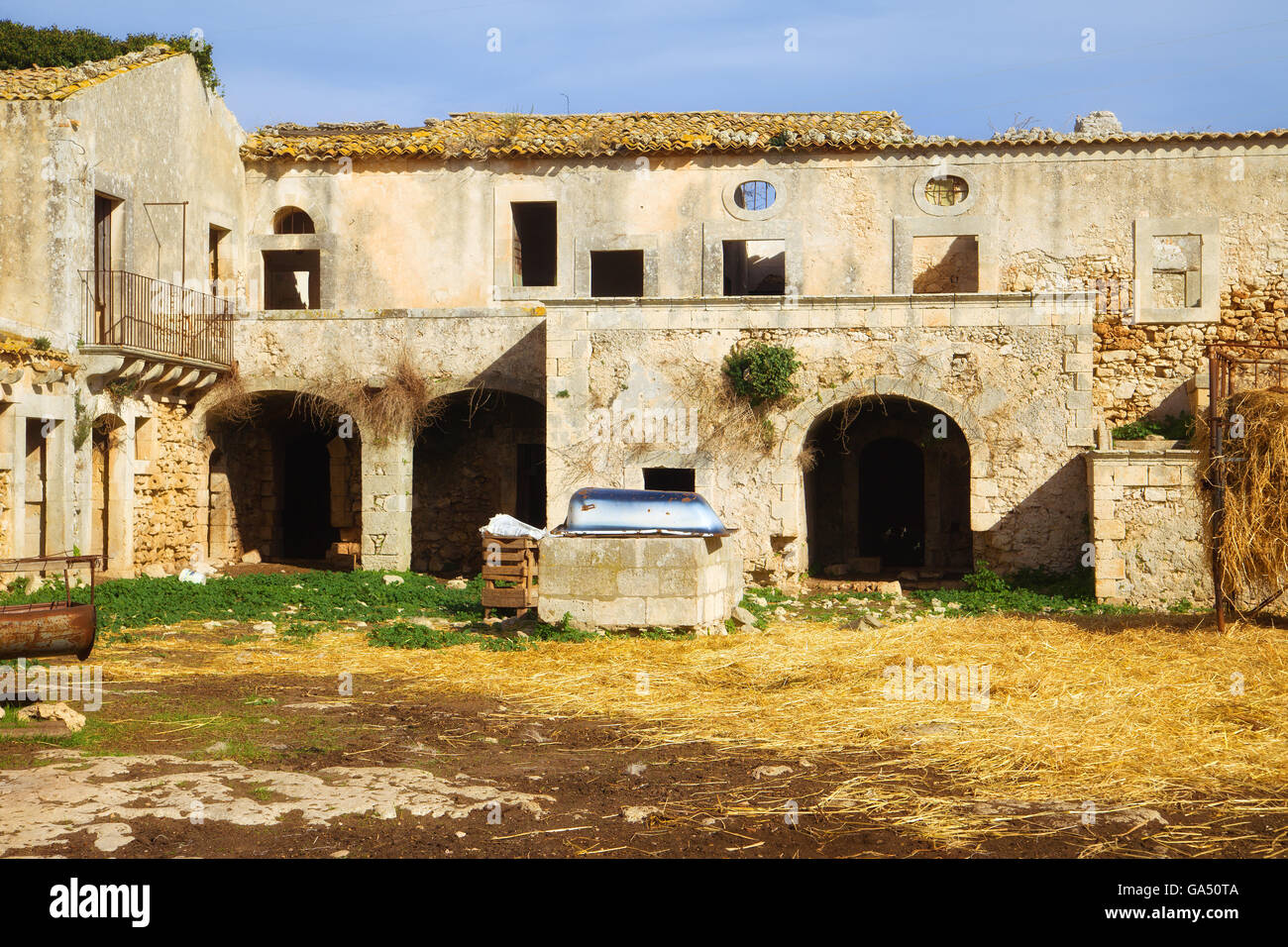 Fortified farm house hi-res stock photography and images - Alamy