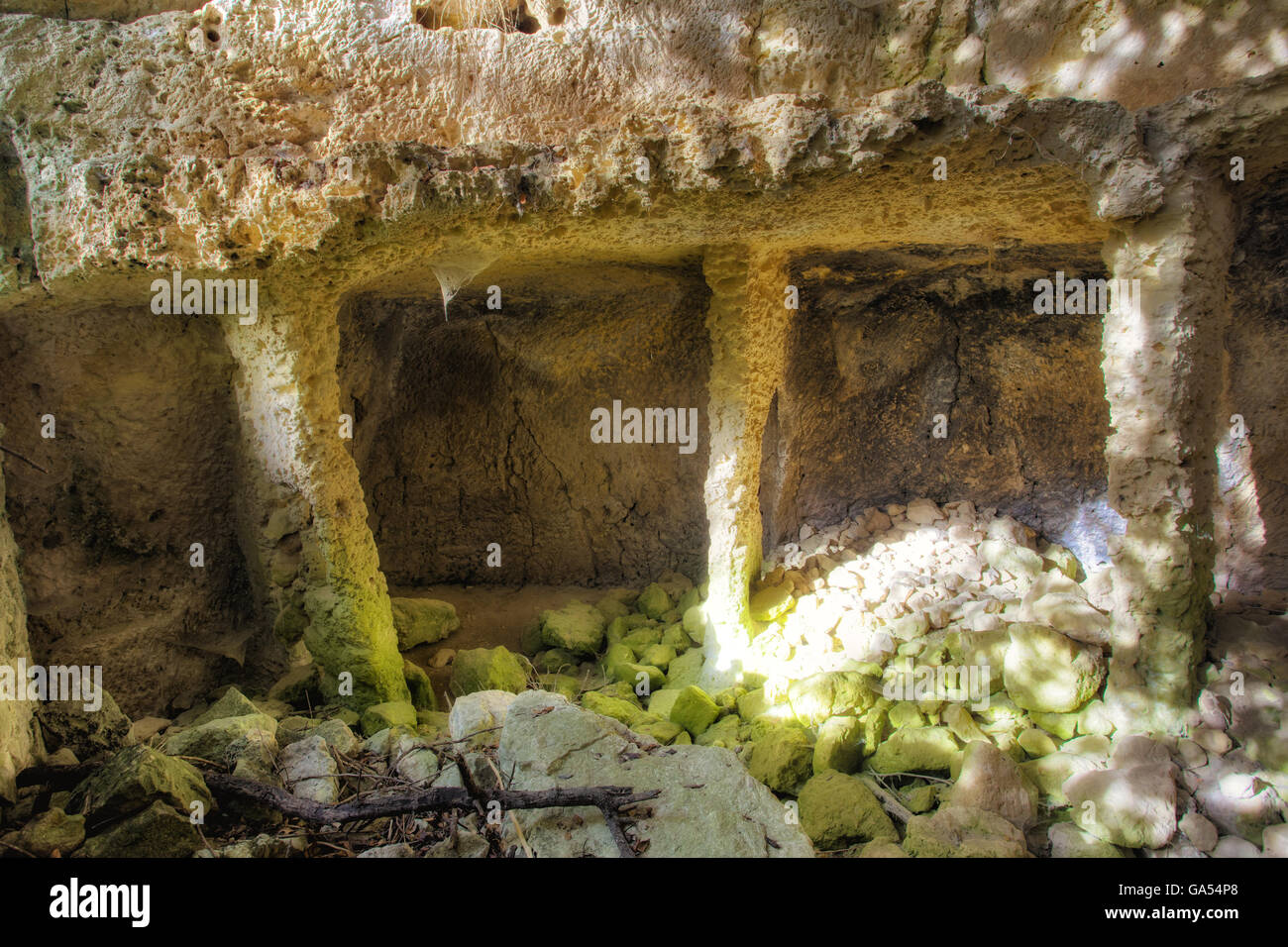 Cave room with cells in Noto Antica (Noto Ancient). Sicily, Italy Stock ...