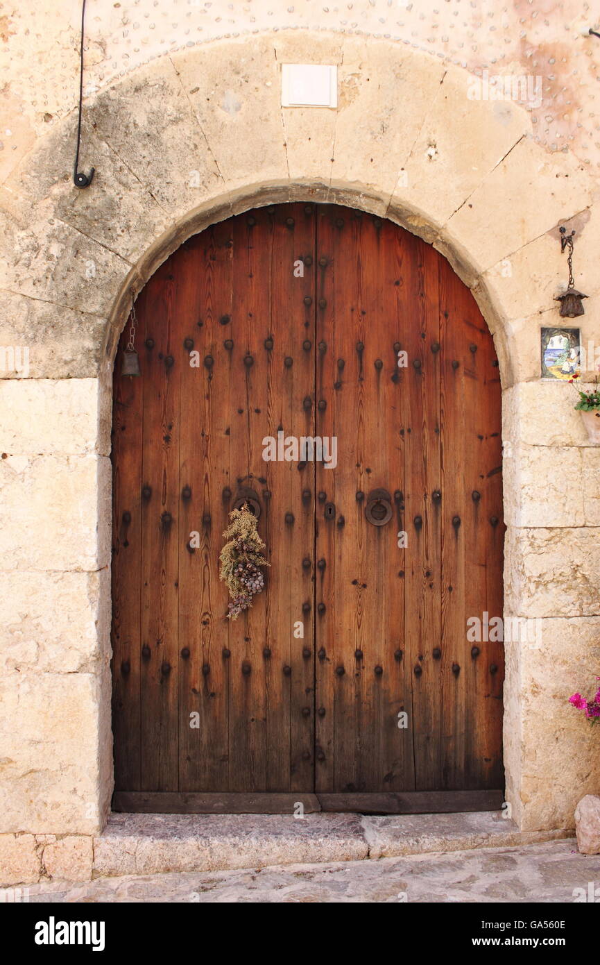 Medieval style hi-res stock photography and images - Alamy