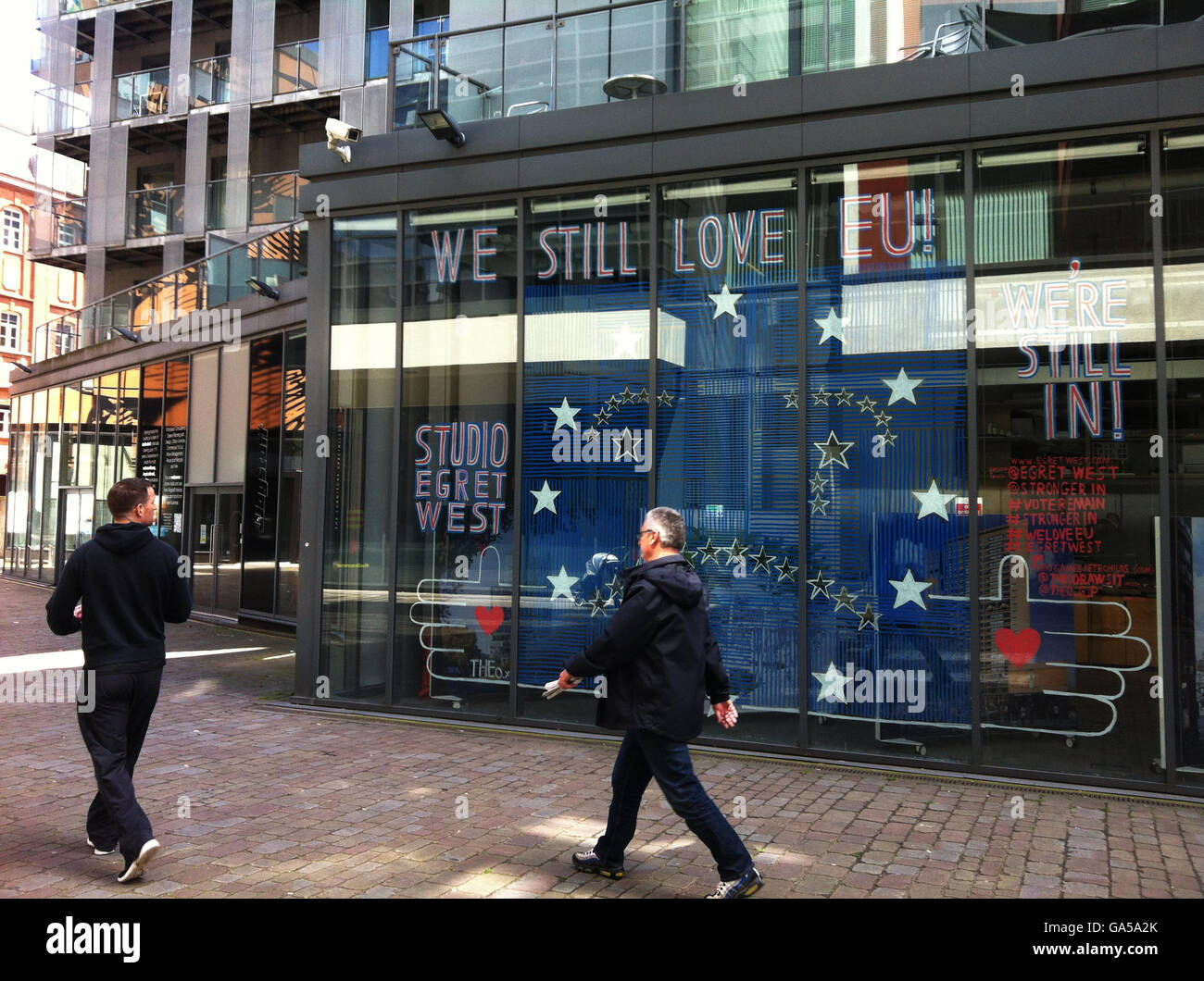Bye bye eu sign hi-res stock photography and images - Alamy