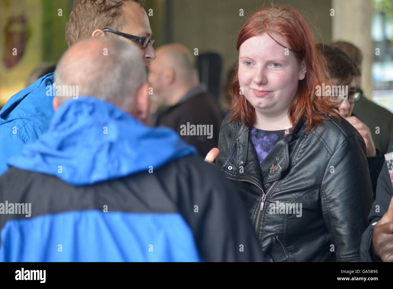 Fight racism fight imperialism hi-res stock photography and images - Alamy