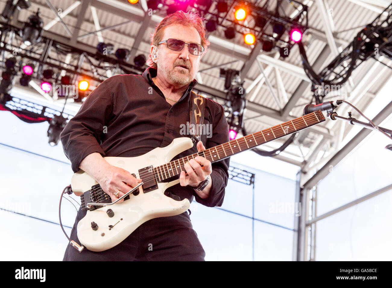 Buck dharma hi-res stock photography and images - Alamy