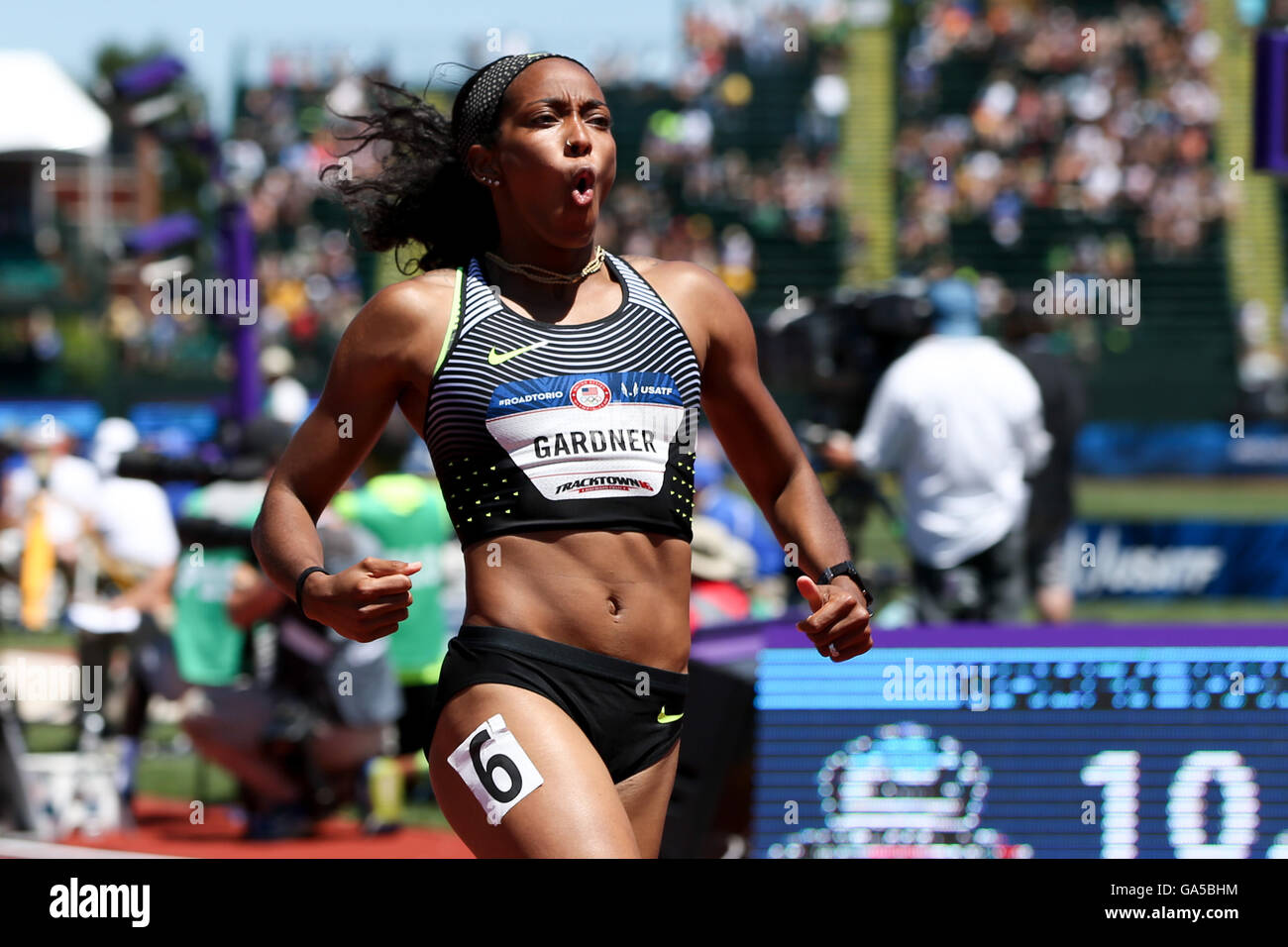 Eugene, Oregon, UK. 2nd July, 2016. ENGLISH GARDNER celebrates winning ...