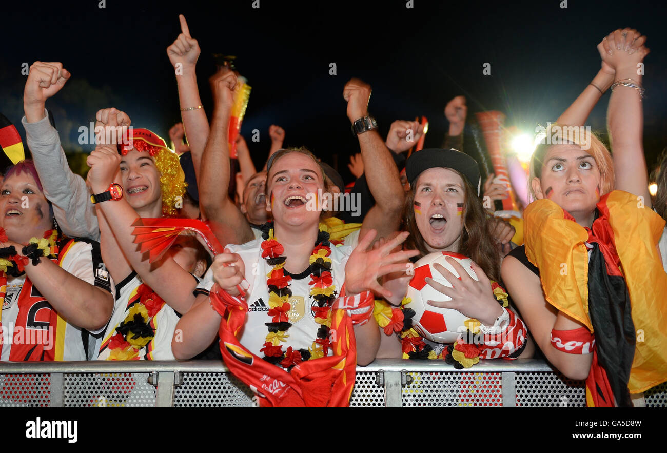 Berlin, Germany. 02nd July, 2016. Crowds German of fans celebrate their ...