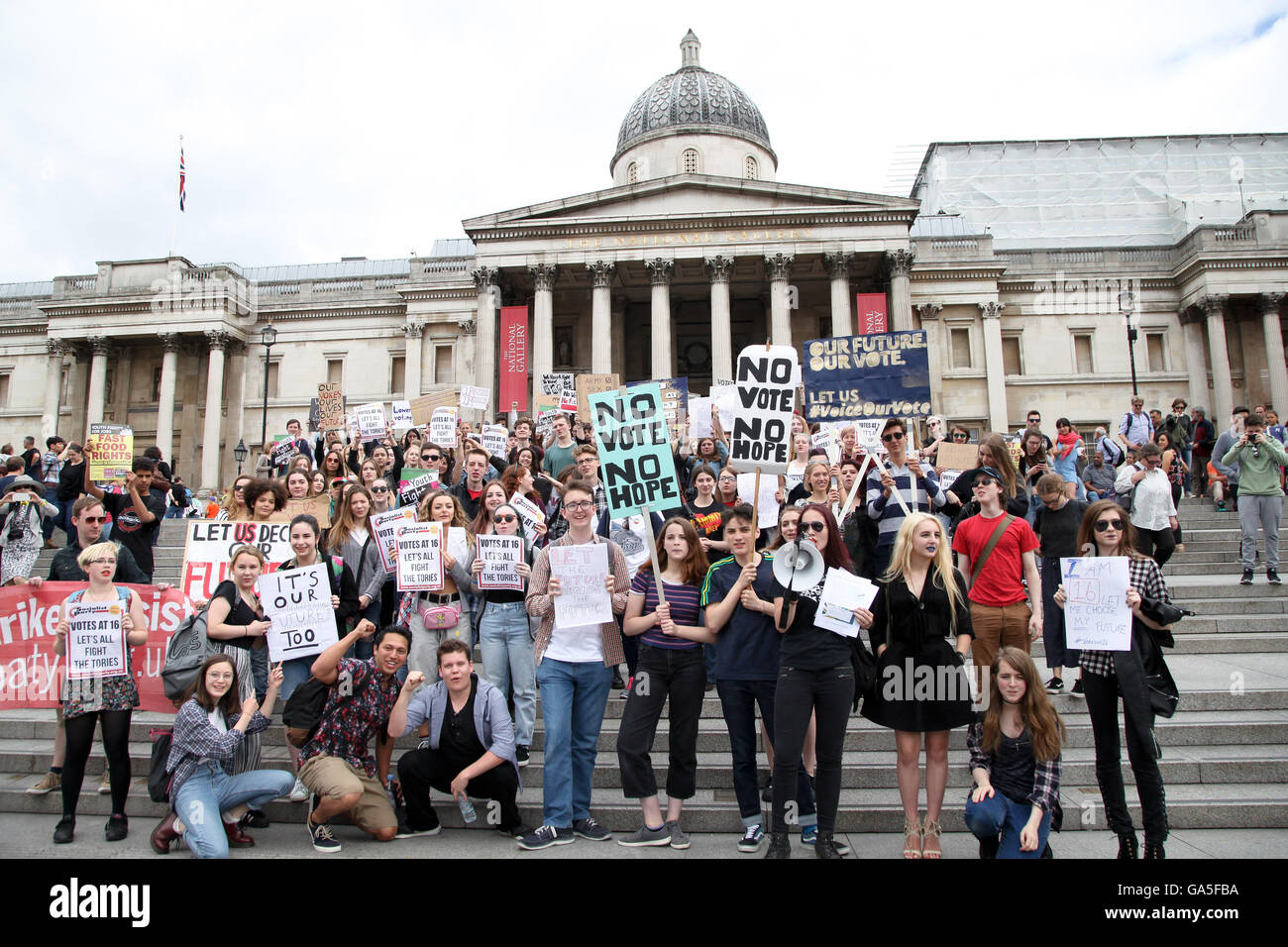 Voting age protest london hi-res stock photography and images - Alamy