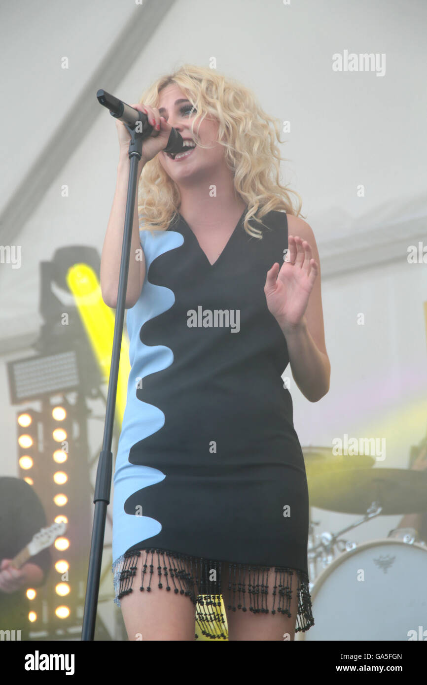 London, UK. 3rd July 2016. Victoria Louise "Pixie" Lott English singer ...