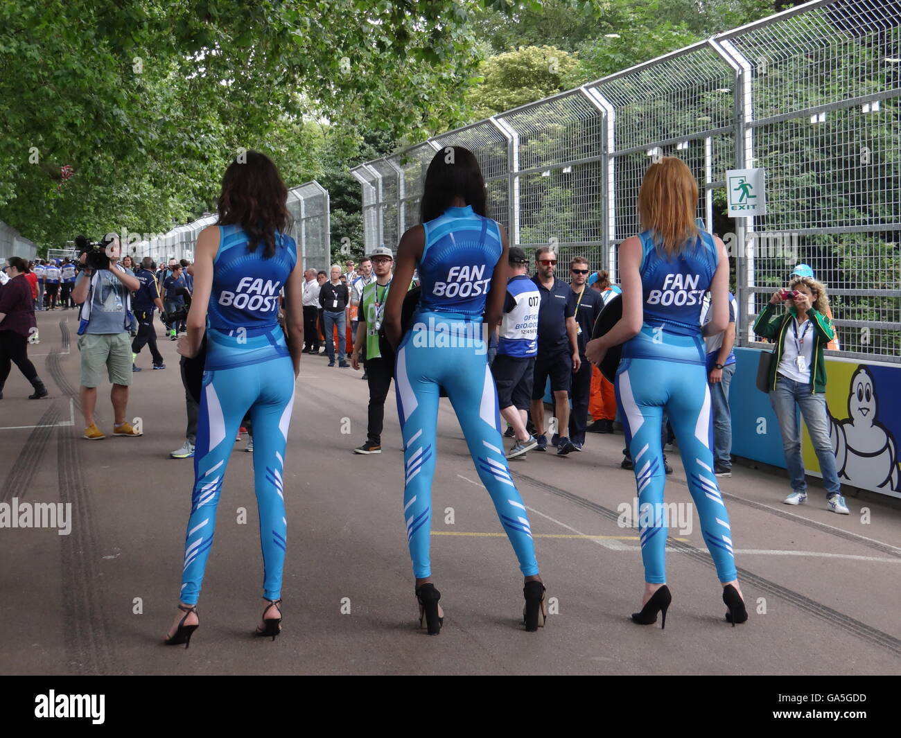 Fun Boost girls on the grid. 2016 FIA Formula E Visa London ePRIX ...