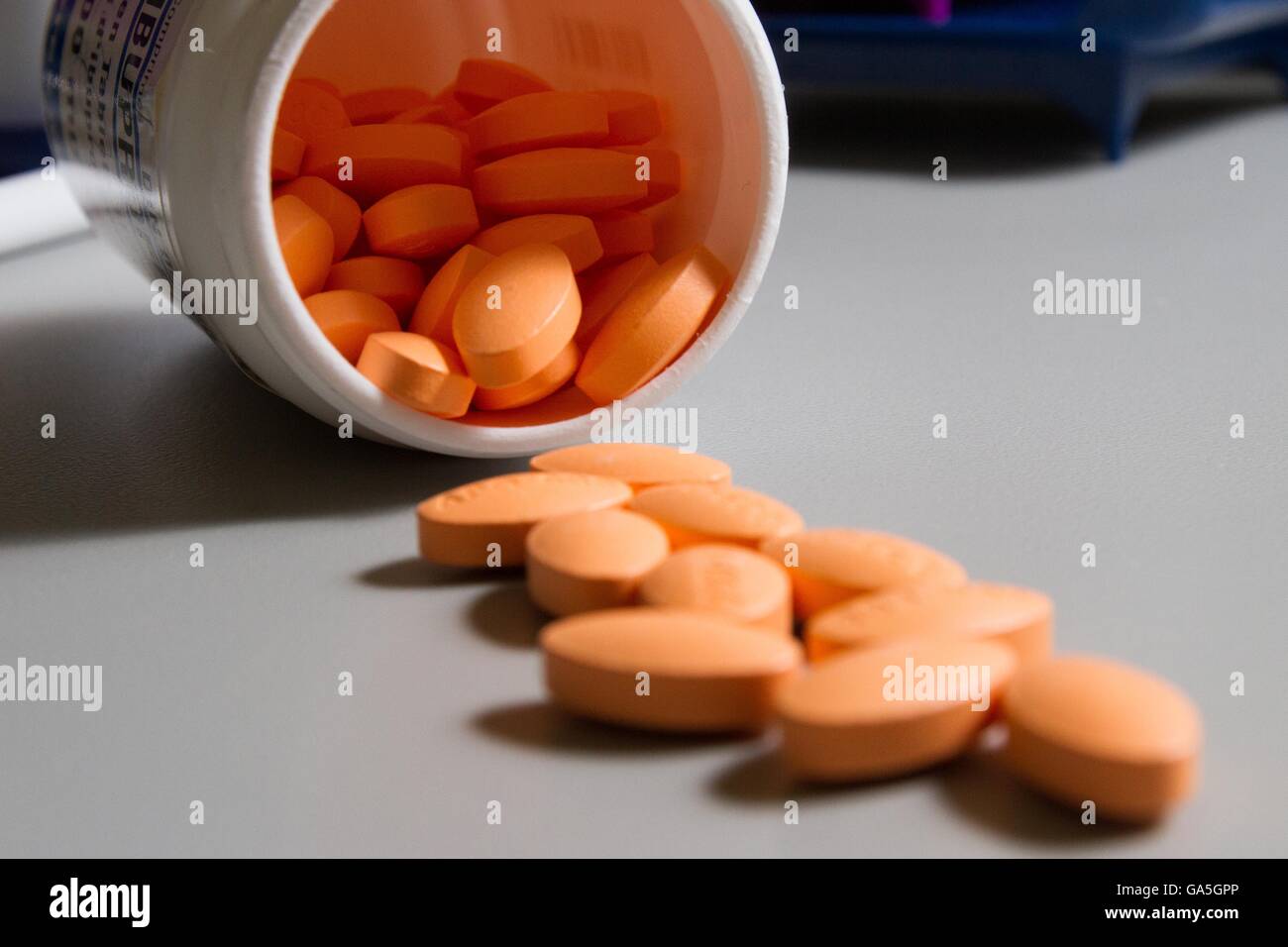 Doctor prescription zuma hi-res stock photography and images - Alamy