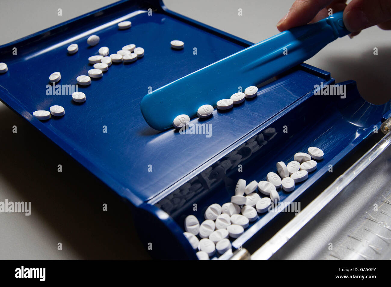 Doctor prescription zuma hi-res stock photography and images - Alamy