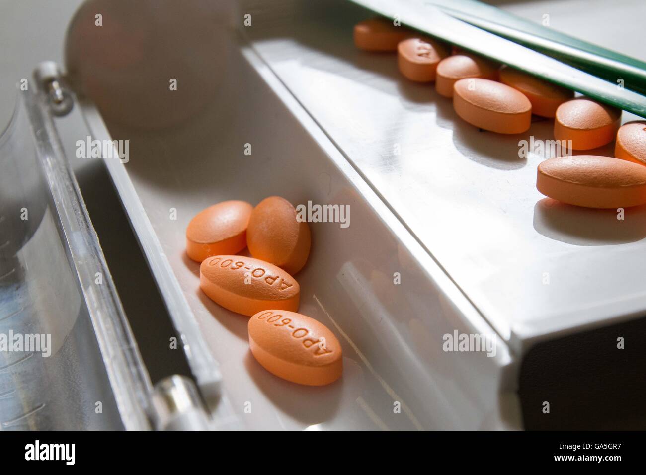 Doctor prescription zuma hi-res stock photography and images - Alamy