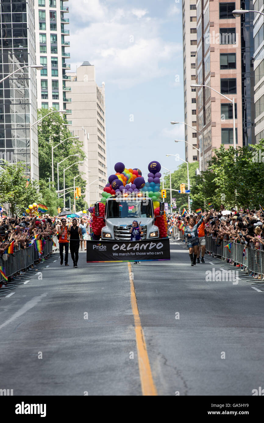 Toronto pride parade 2016 hi-res stock photography and images - Alamy
