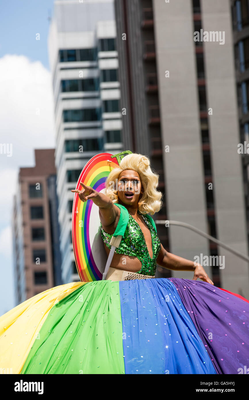 Toronto pride parade 2016 hi-res stock photography and images - Alamy