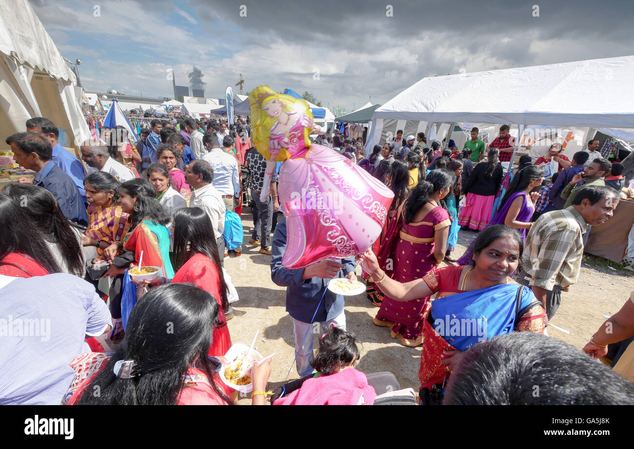 Largest dravida temple europe hi-res stock photography and images - Alamy