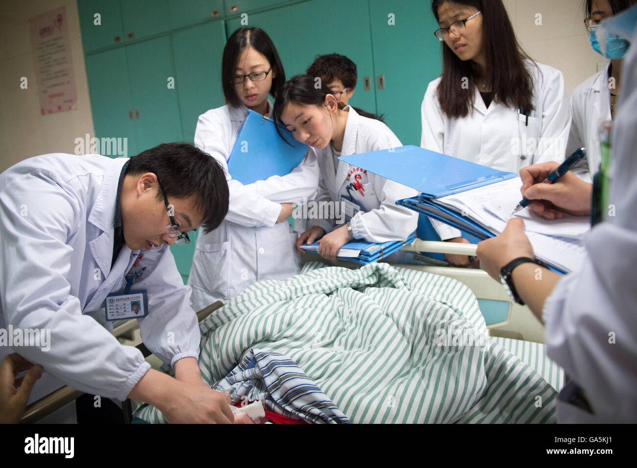 Obstetrical hospital hi-res stock photography and images - Alamy