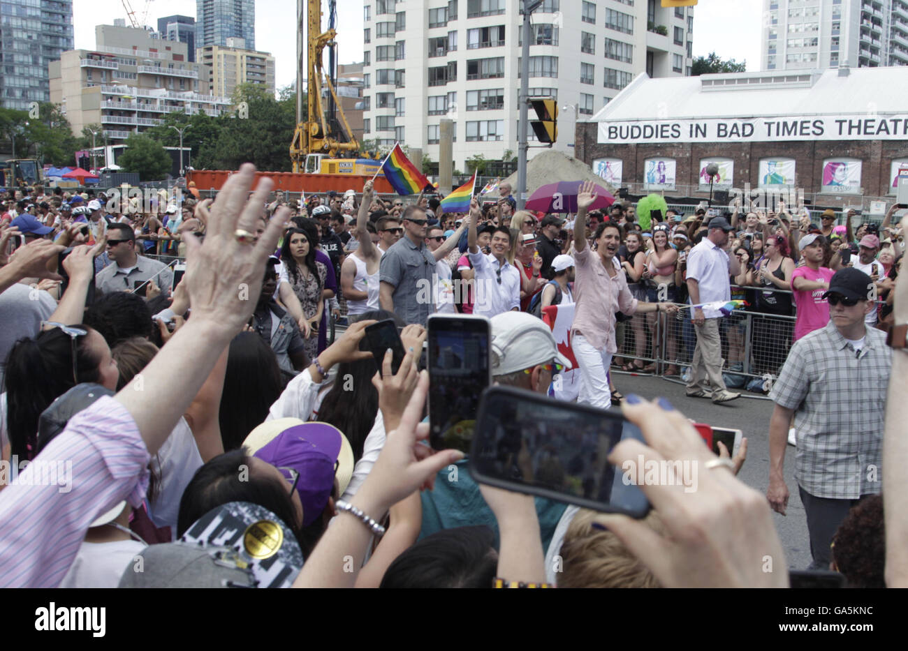 Justin trudeau pride parade hi-res stock photography and images - Alamy
