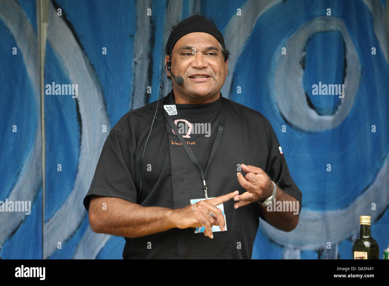 Naidoc week cooking hi-res stock photography and images - Alamy