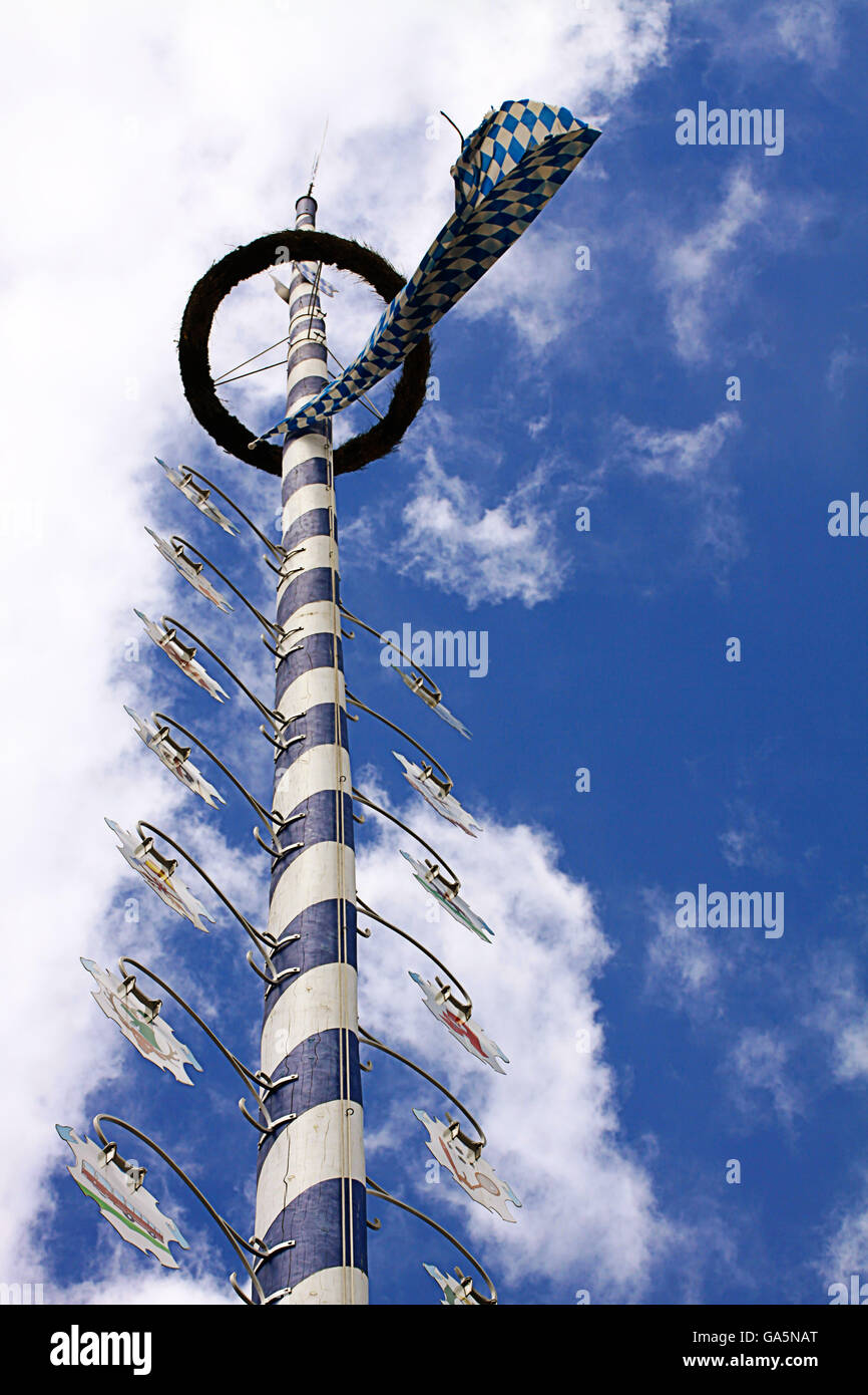 Garching, Germany. 3th July, 2016. The Garching May Pole (Maibaum), a ...