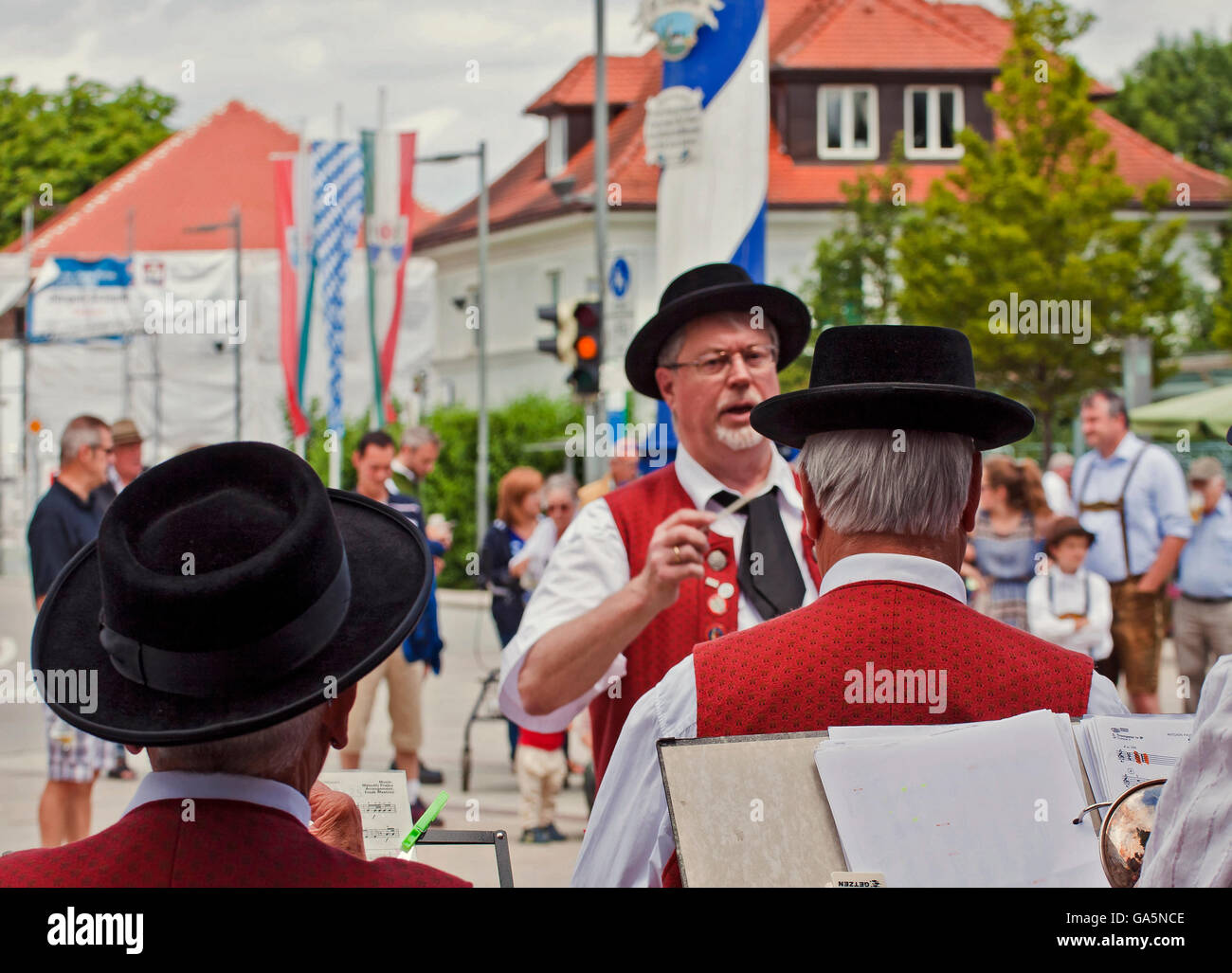Garching, Germany. 3th July, 2016. Bavarian folklore and cheerful ...