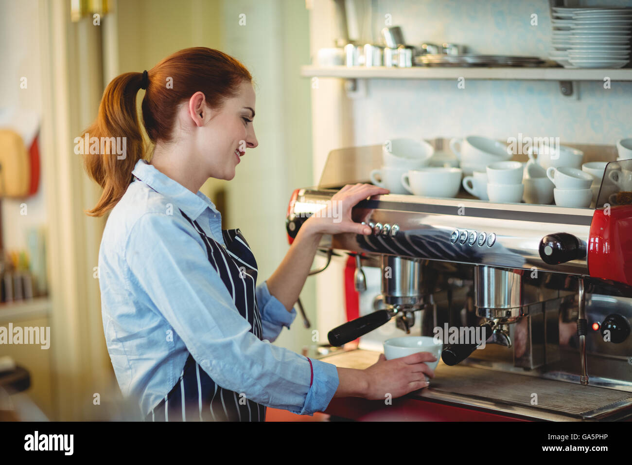 Cafe worker hi-res stock photography and images - Alamy