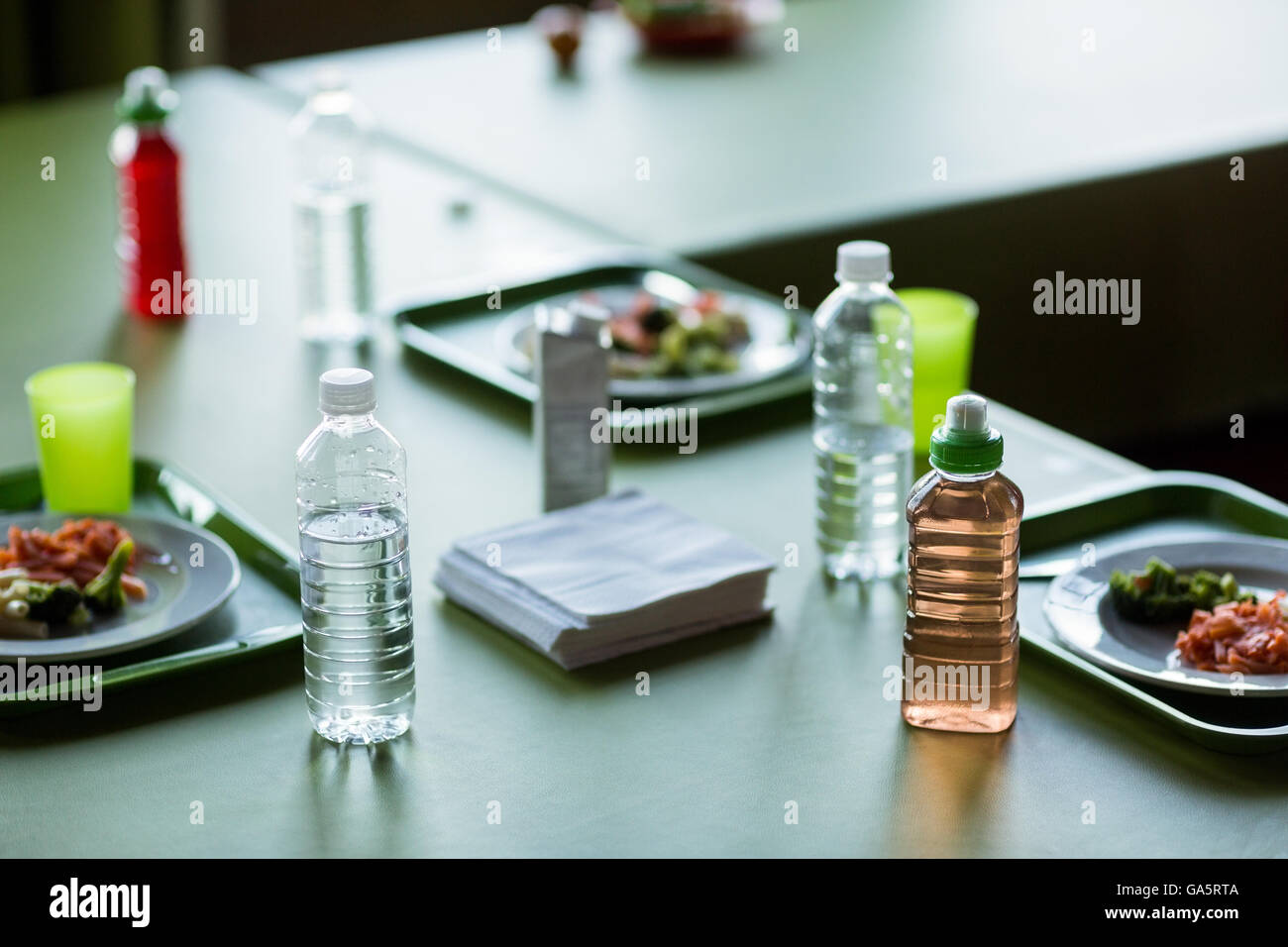 School canteen healthy food hi-res stock photography and images - Alamy