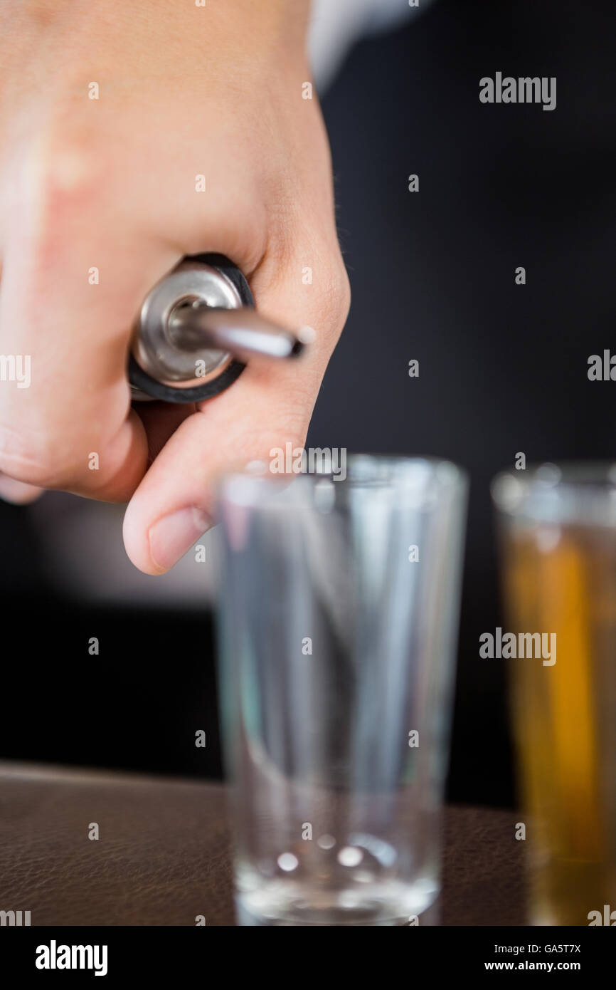 Bar shots hi-res stock photography and images - Alamy