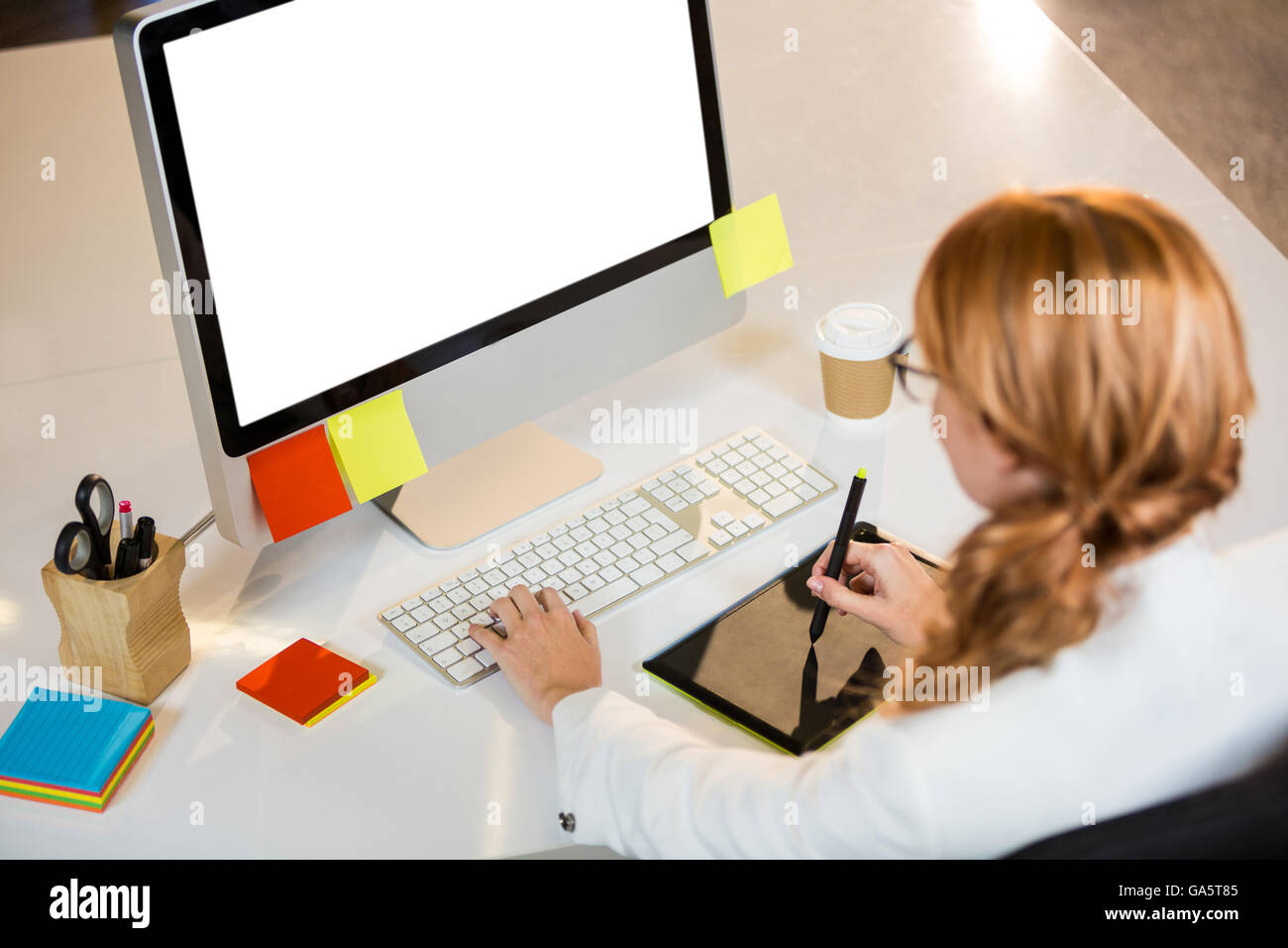 Creative working space hi-res stock photography and images - Alamy