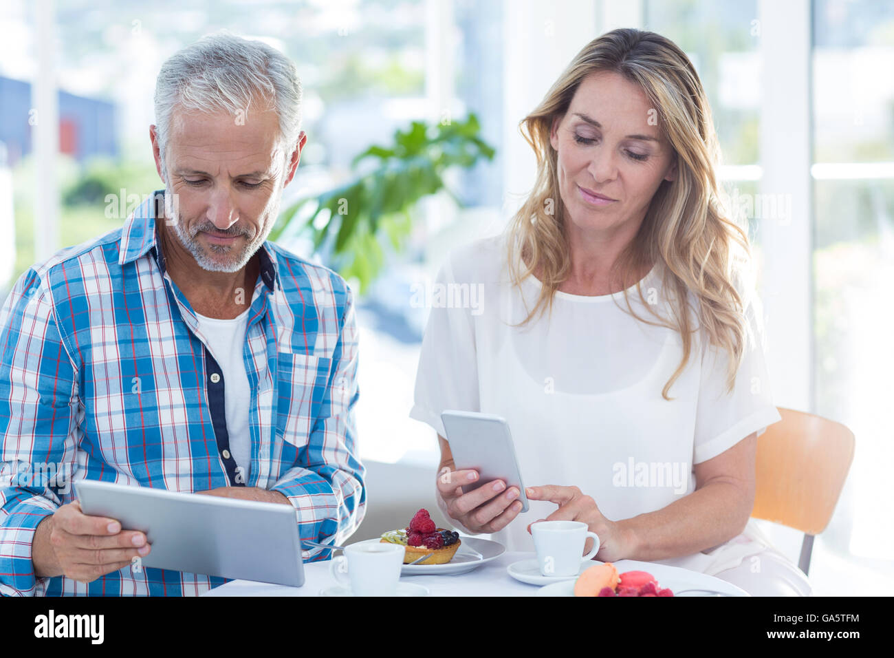 Connection technologies hi-res stock photography and images - Alamy