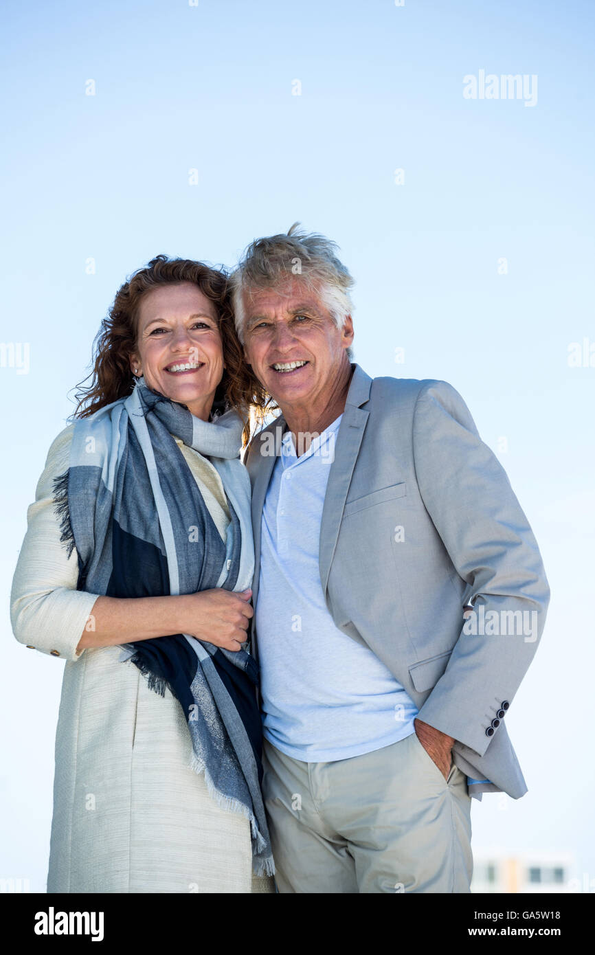 Portrait couple standing outdoors hi-res stock photography and images ...