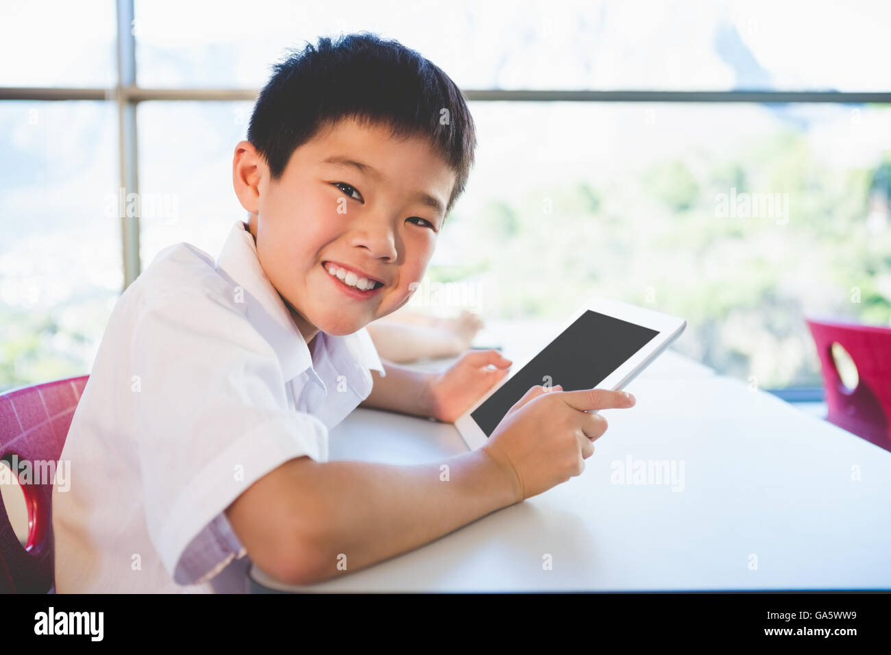 Digital screen in classroom hi-res stock photography and images - Alamy