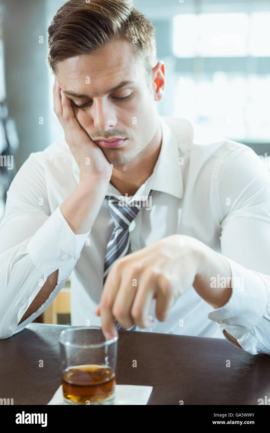Sad man alcohol hi-res stock photography and images - Alamy