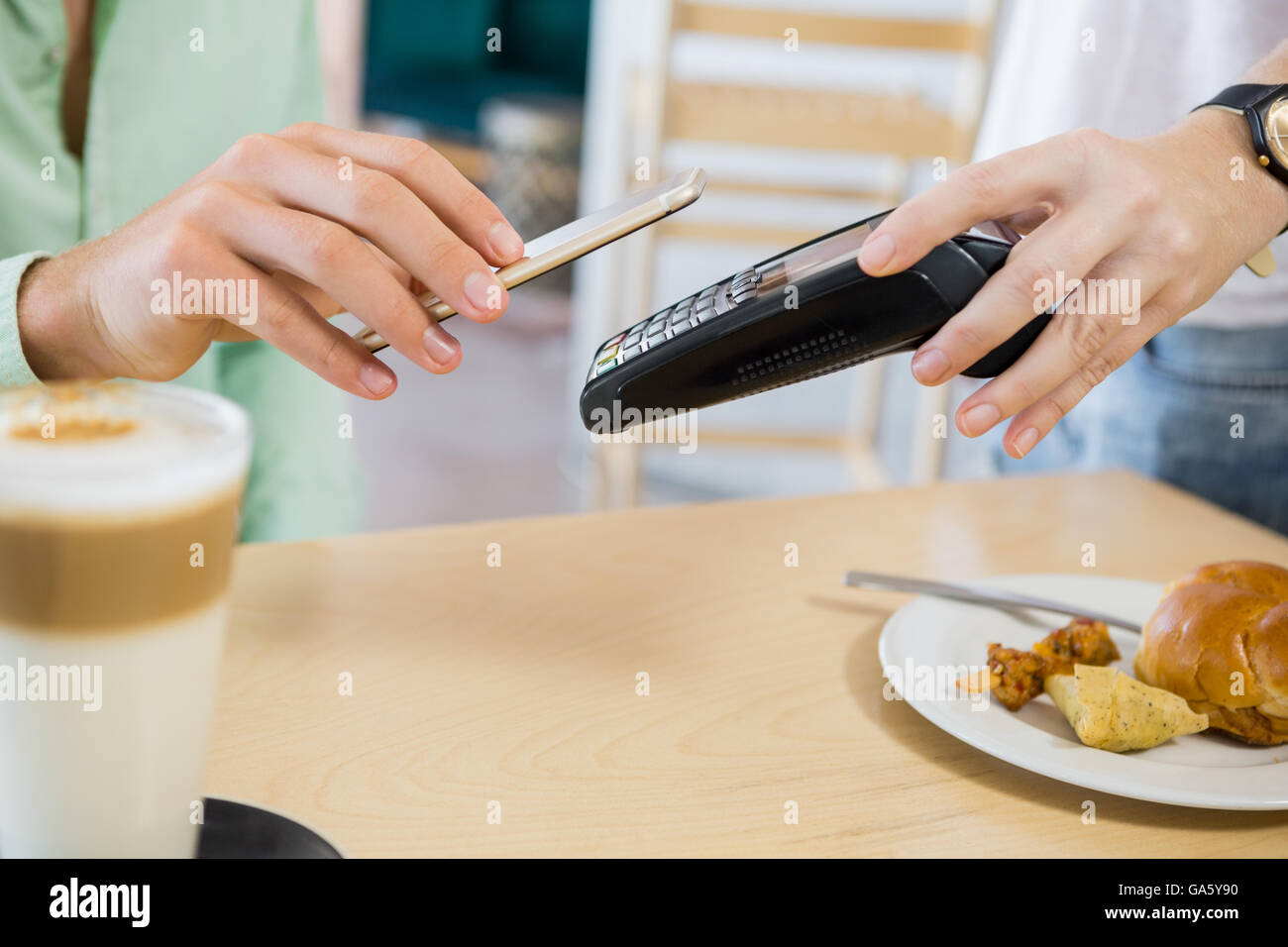 Customer electronic payment hi-res stock photography and images - Alamy