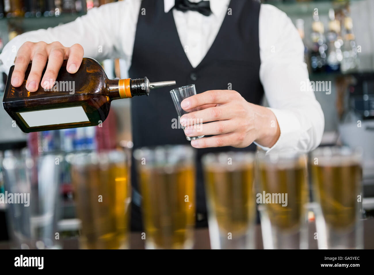 Bar shots hi-res stock photography and images - Alamy
