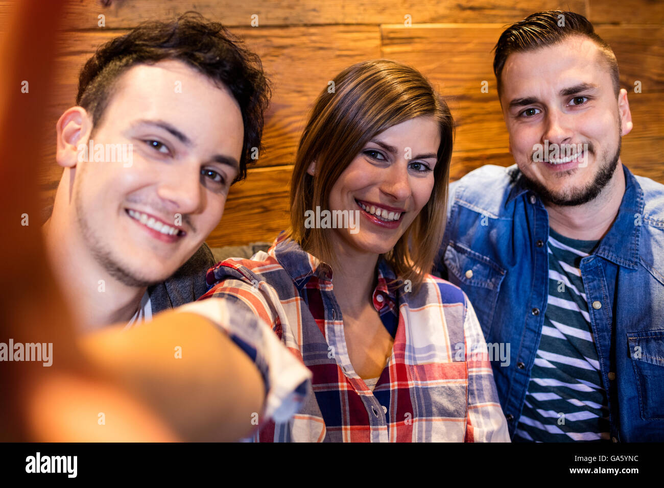 Friends activities hi-res stock photography and images - Alamy