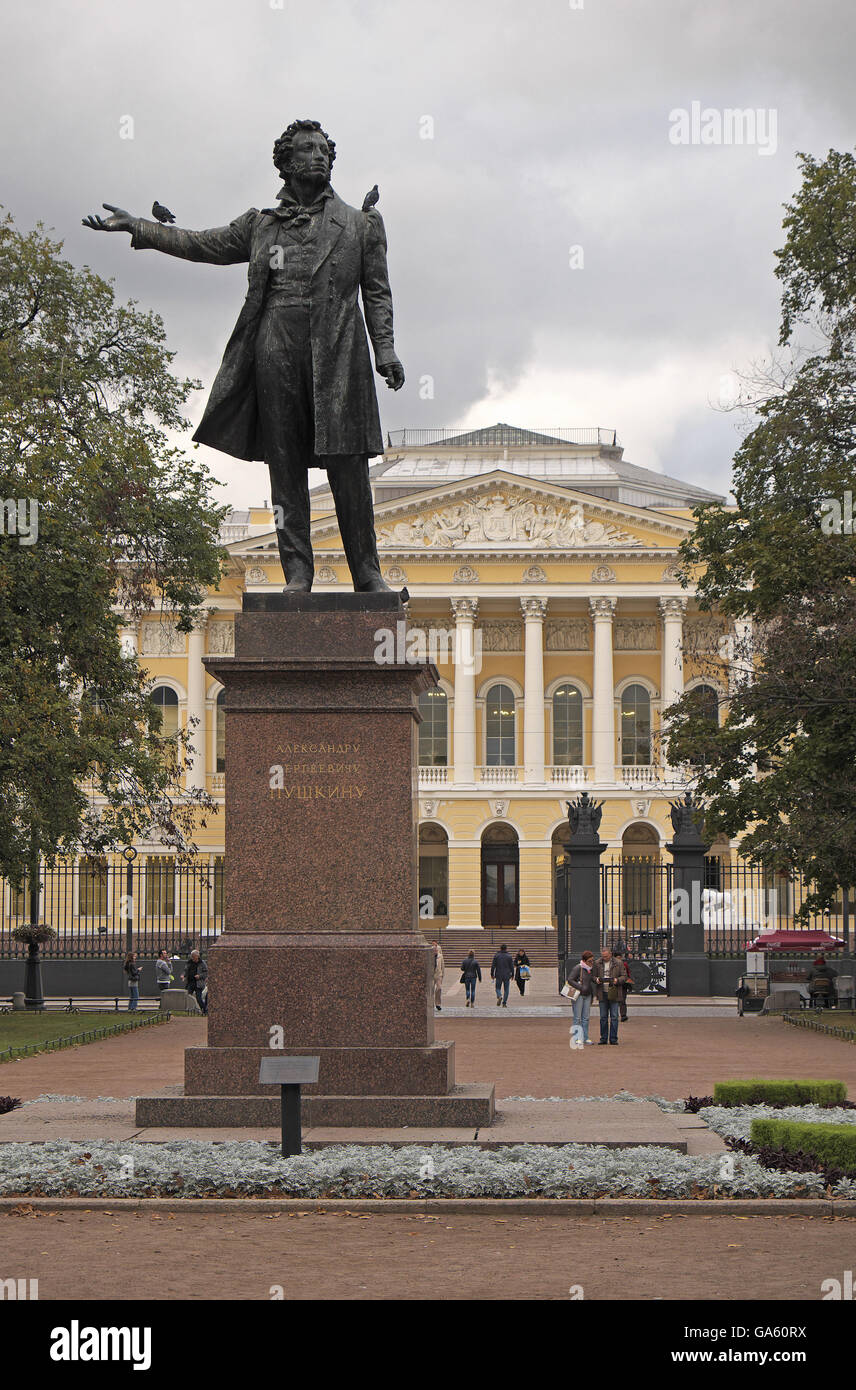Statue of Alexander Puskin, St Petersburg, Russia Stock Photo - Alamy