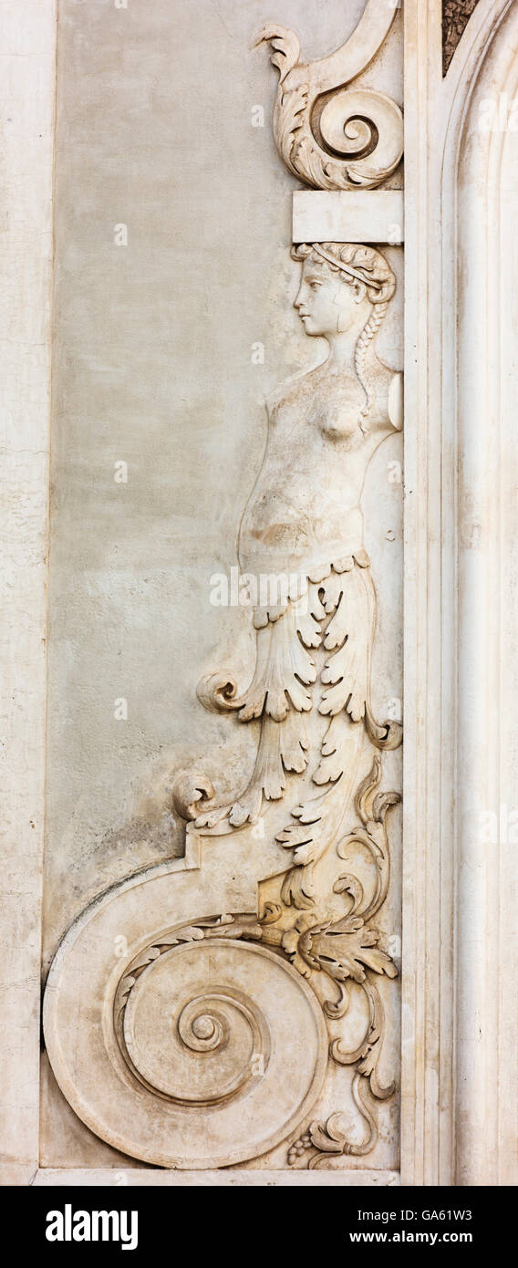 Fountain detail in the Roman Forum Stock Photo - Alamy