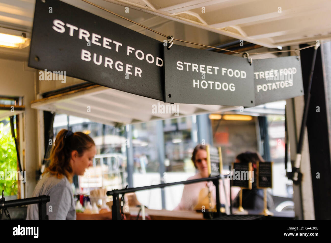 Jacket potato stall hi-res stock photography and images - Alamy