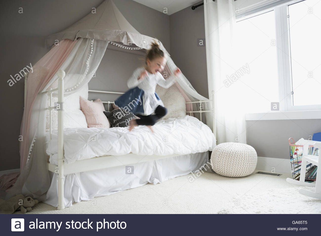Off to bed hi-res stock photography and images - Alamy