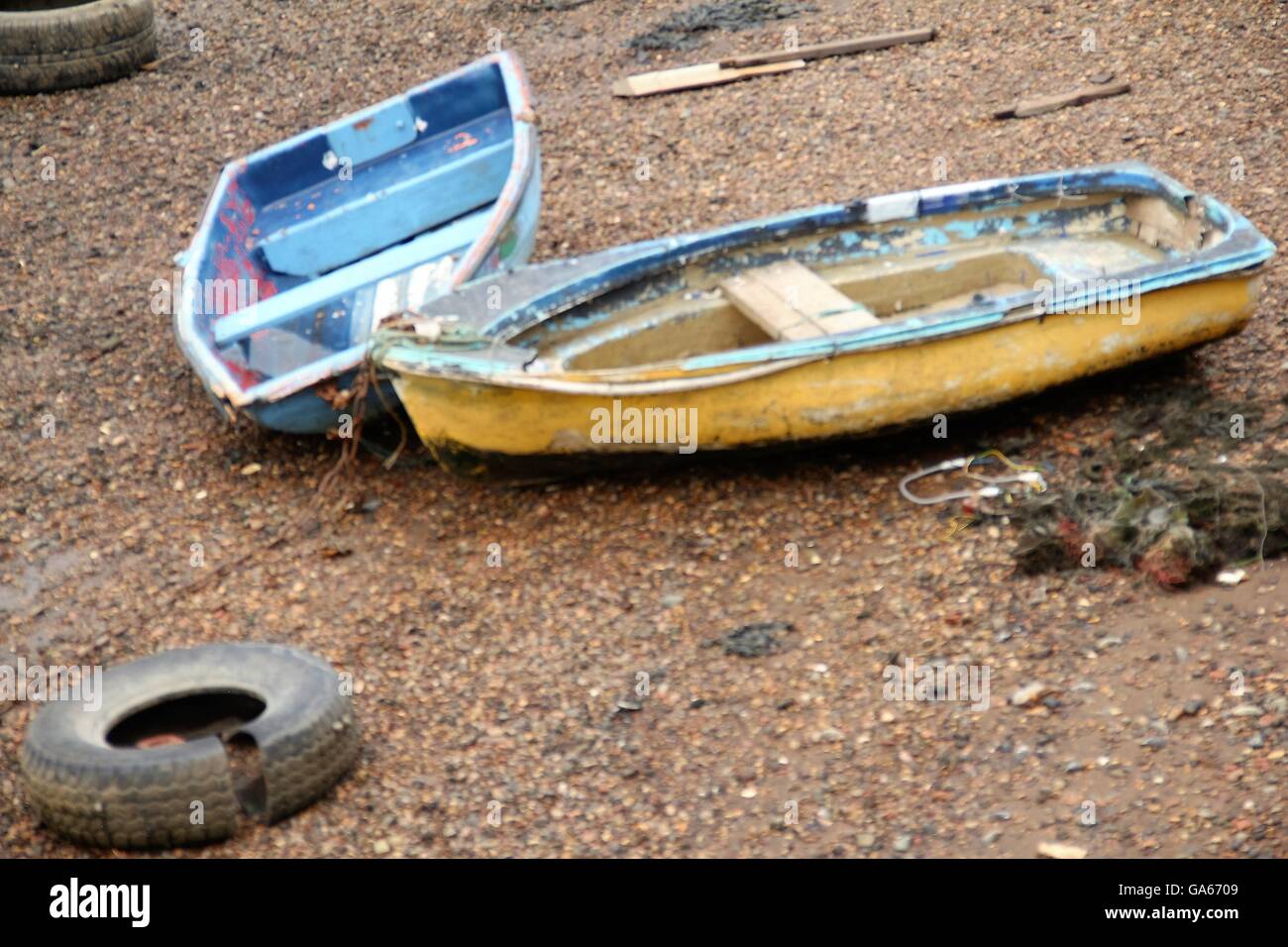 Old rowing boats on the bank of the River Tyne Stock Photo - Alamy