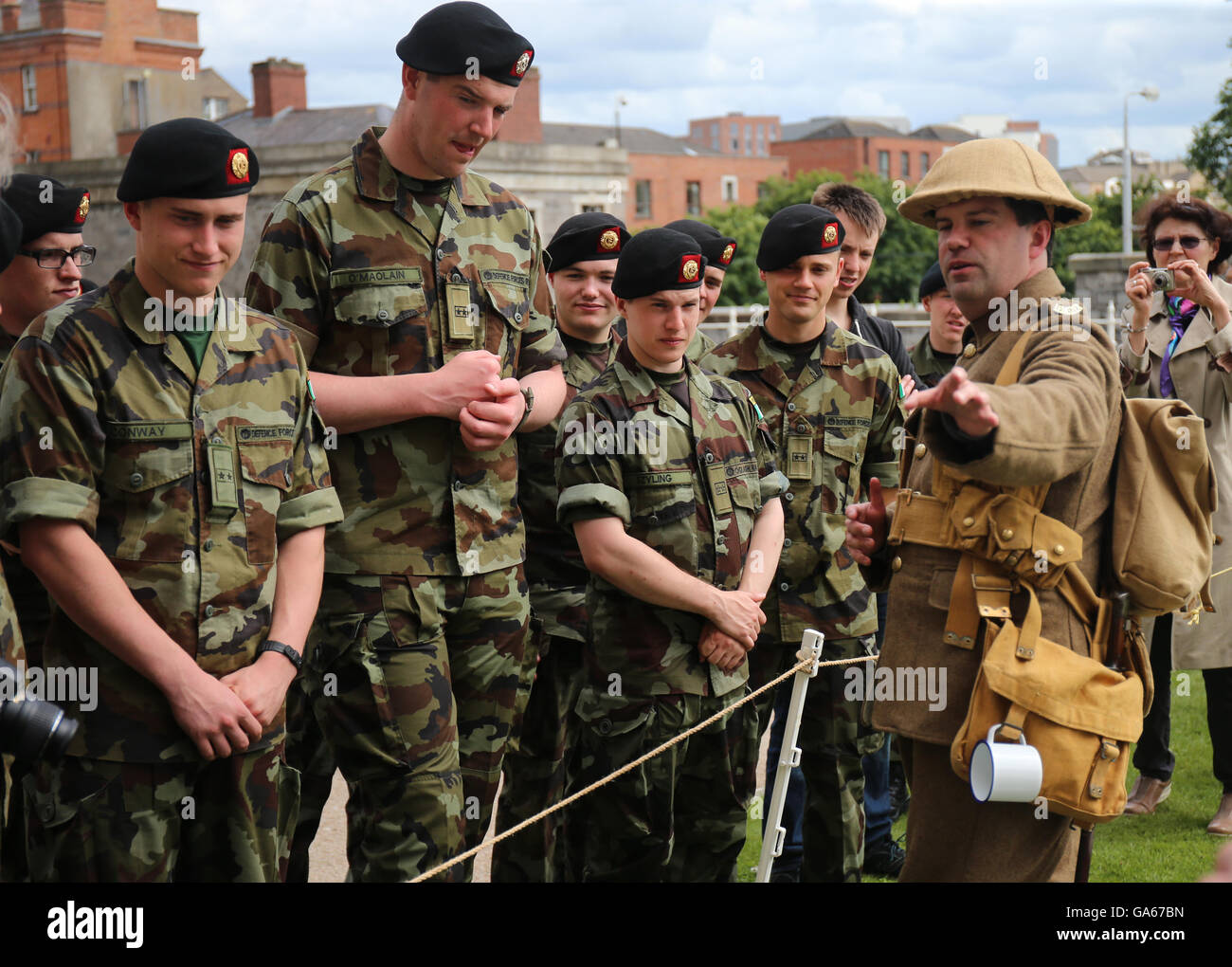 100th battalion historical hi-res stock photography and images - Alamy