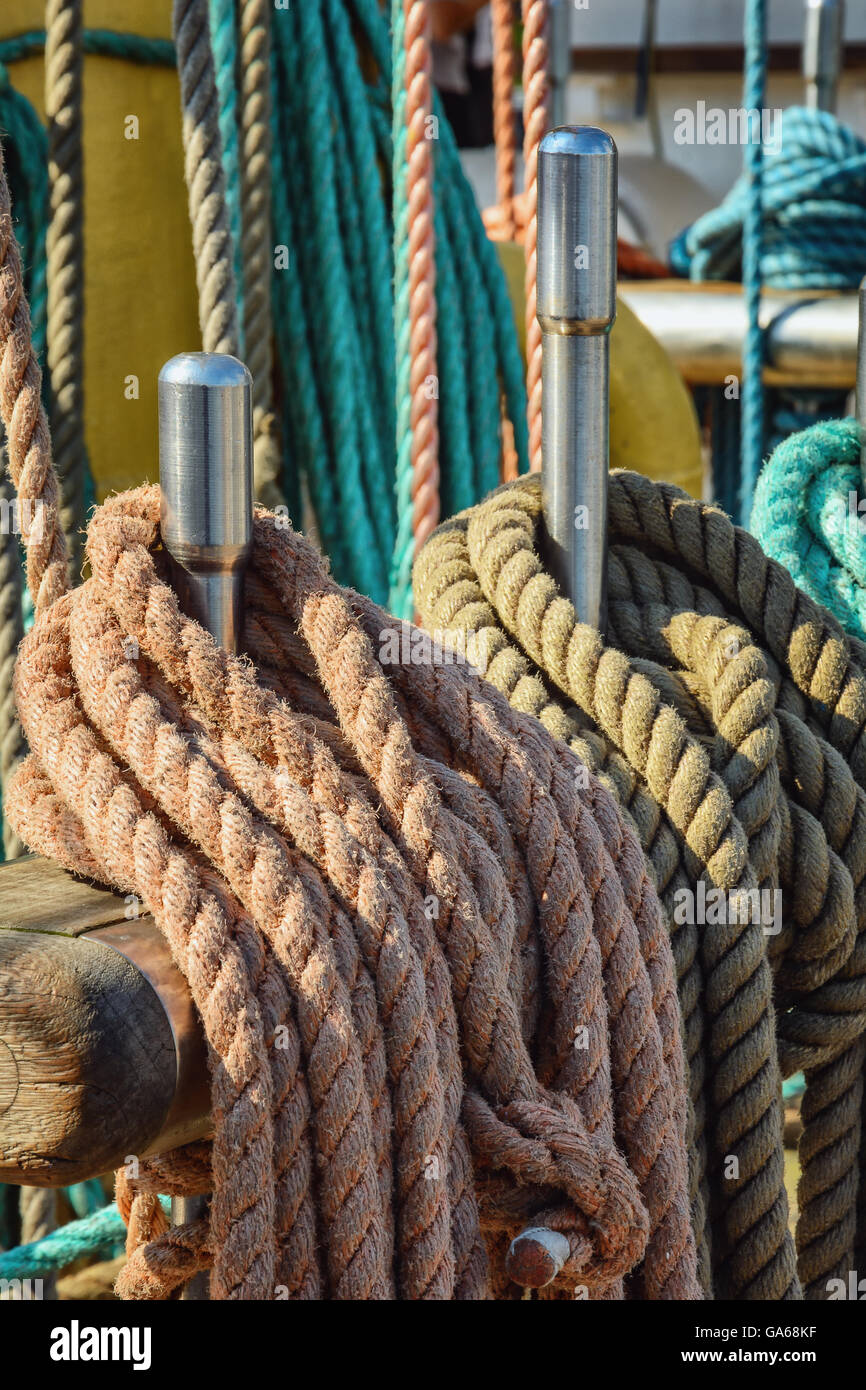 The rigging of a sailing ship Stock Photo - Alamy