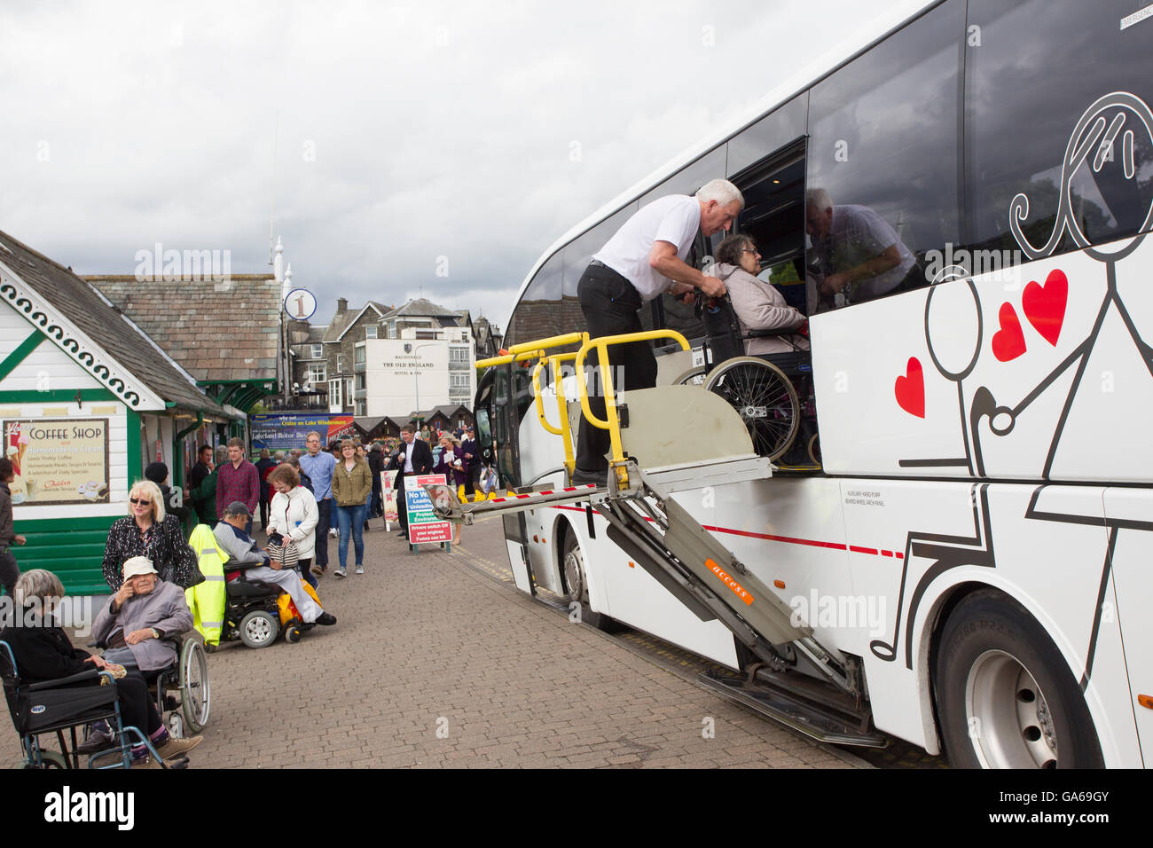 Hoist lifting care hi-res stock photography and images - Alamy